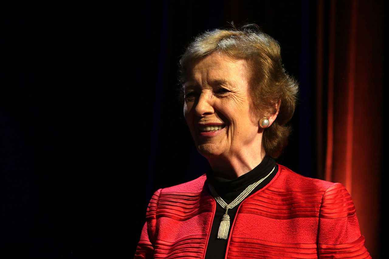 Mary Robinson: Sleutelrol vrouwen essentieel in strijd tegen corona – MO*